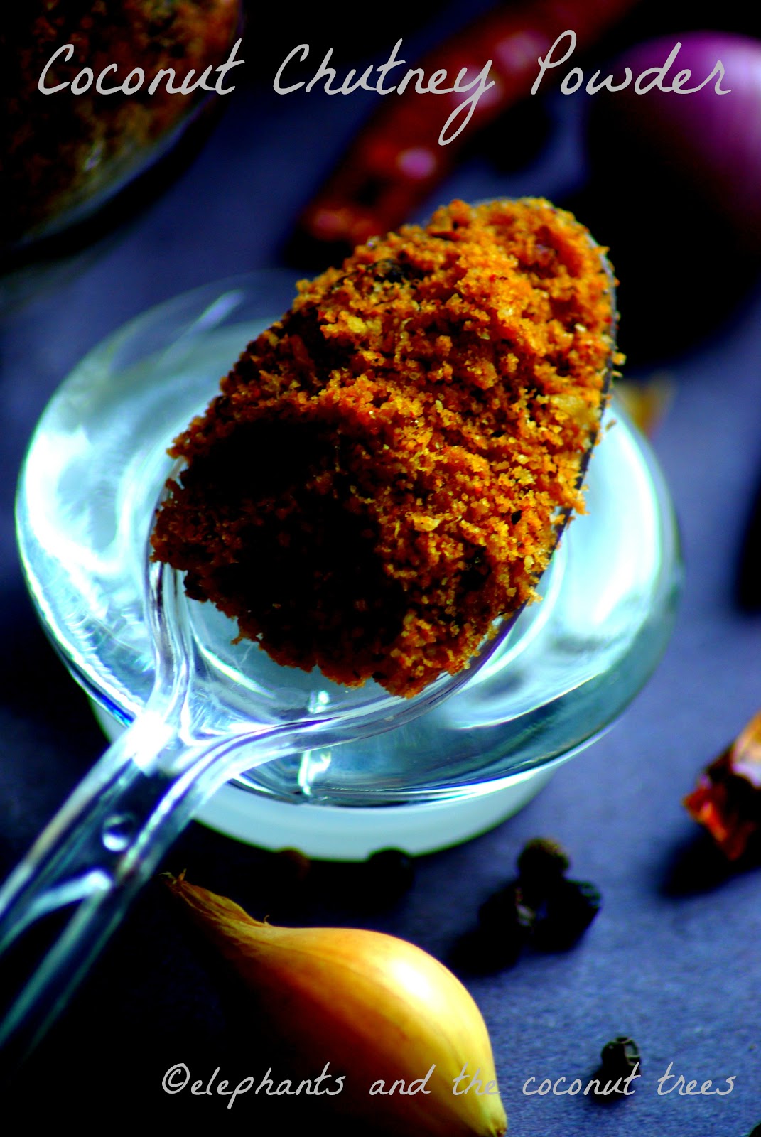 Coconut chutney powder / Chammanthi podi Kerala style / Nadan ...
